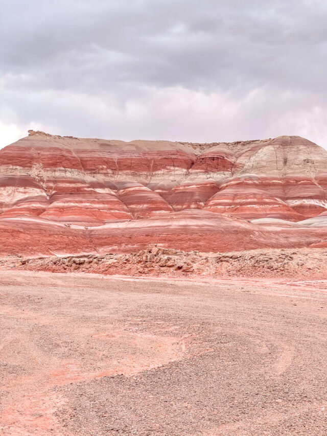 Visiting the Bentonite Hills Utah: Rainbow Mountains That Look Like ...